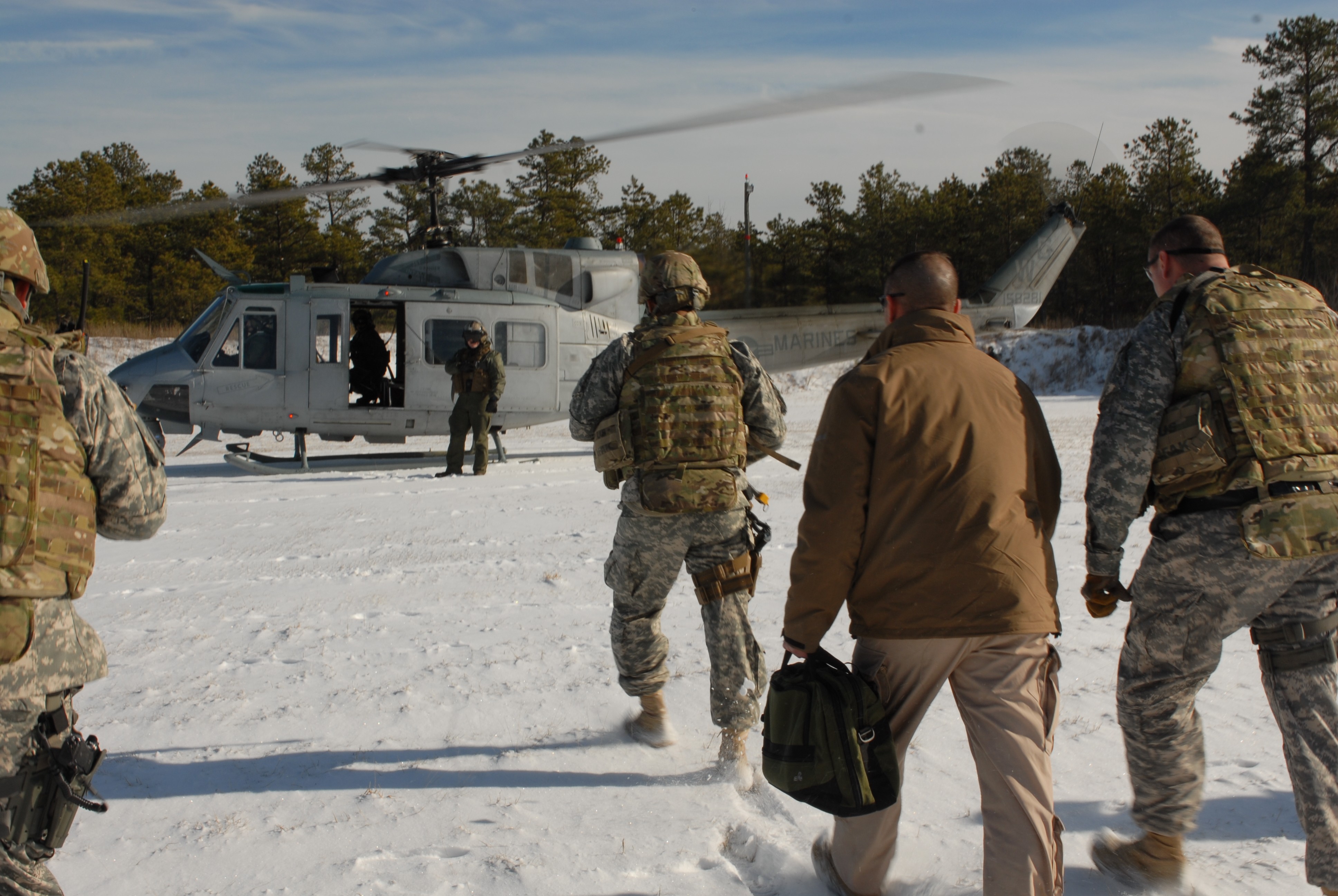 Soldiers partner with Marine aviators to enhance training | Article ...