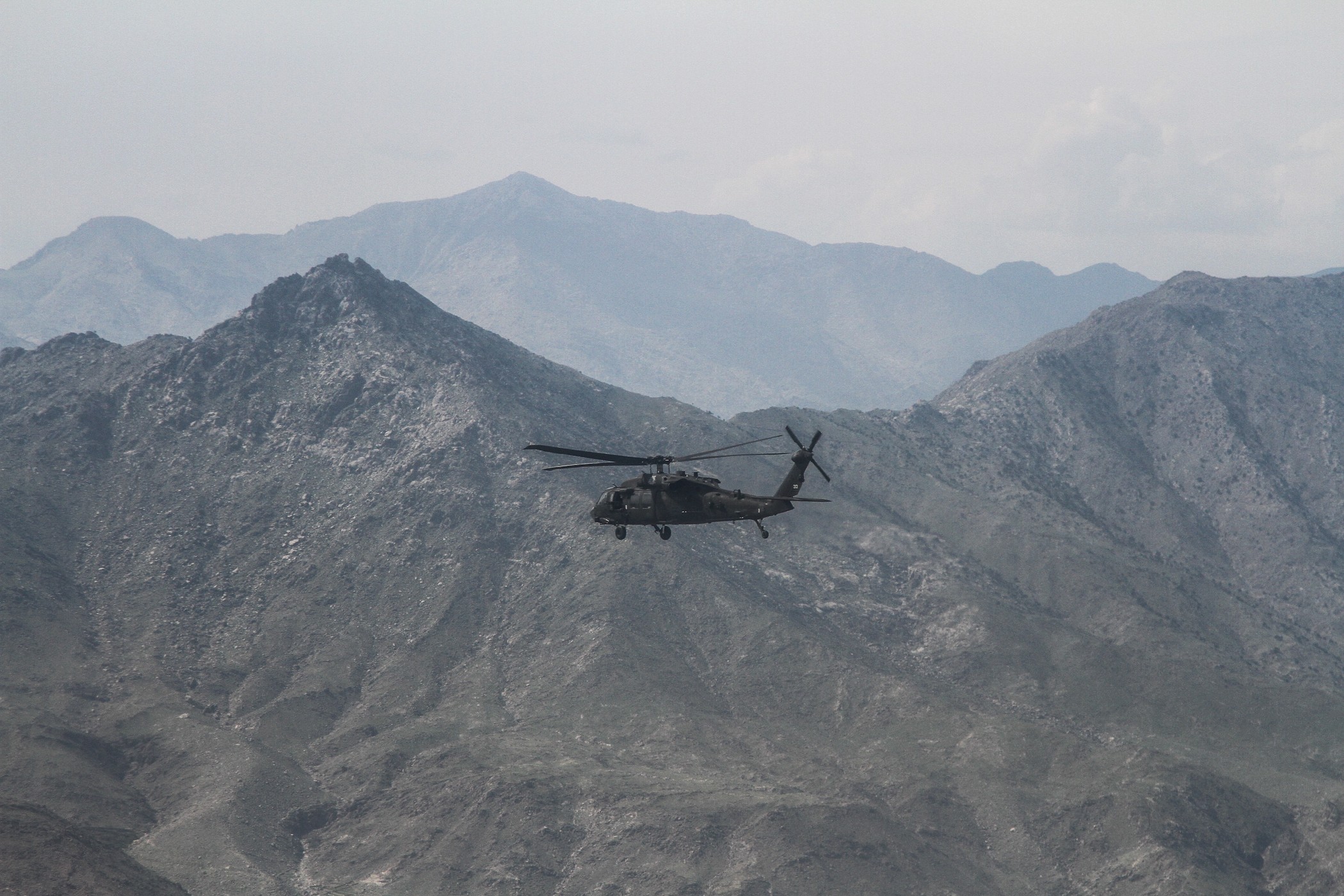 SMA Chandler visits deployed troops, shares future NCO vision | Article ...