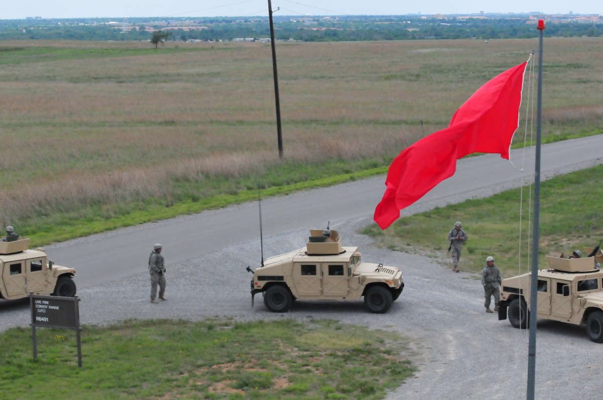 Big-truck drivers train as Humvee gunners | Article | The United States ...