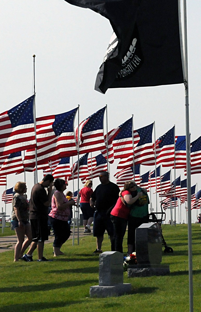 Army Sustainment Command supports Memorial Day events in Quad Cities ...