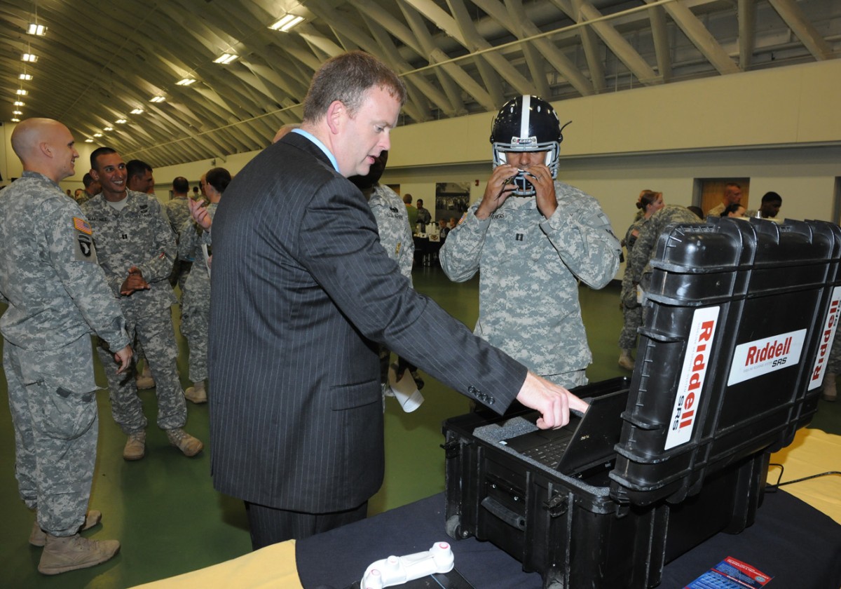 Symposium focuses on TBI | Article | The United States Army