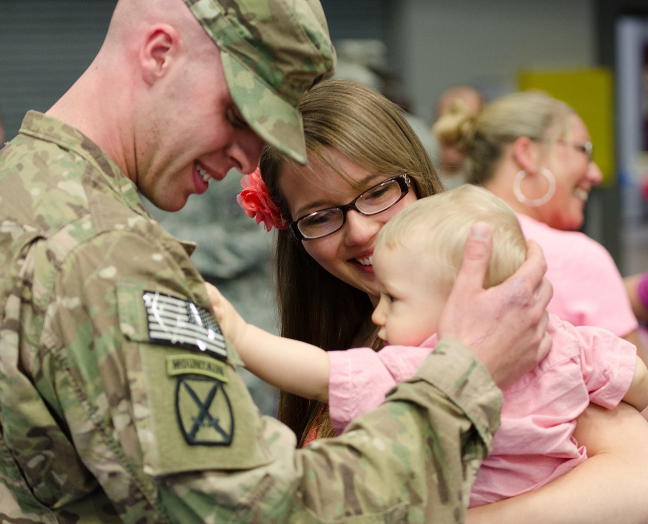 Fort Drum Soldiers receive enthusiastic welcome home | Article | The ...