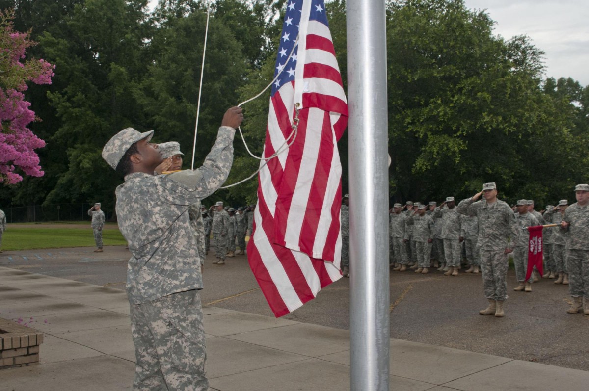 Soldiers say thank you, farewell to commanding general | Article | The ...