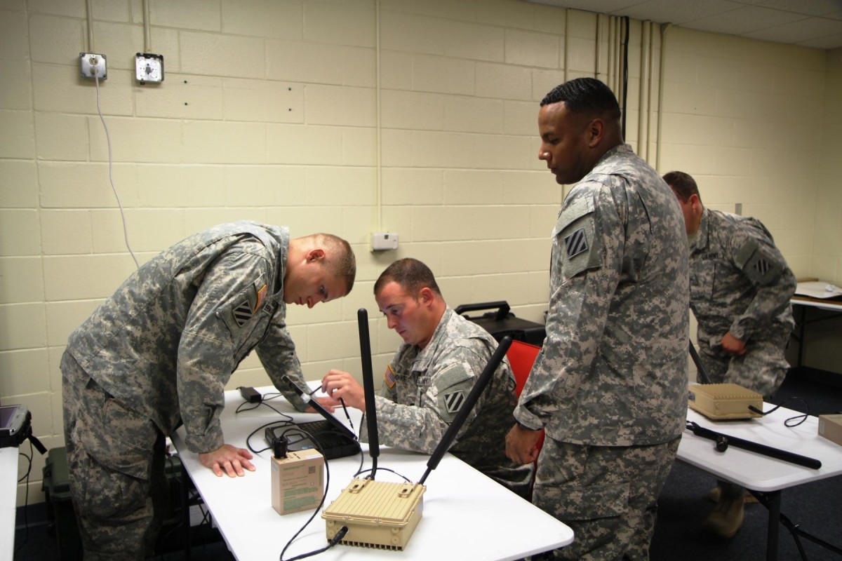 3rd ID soldiers certify to combat radio controlled explosive devices ...