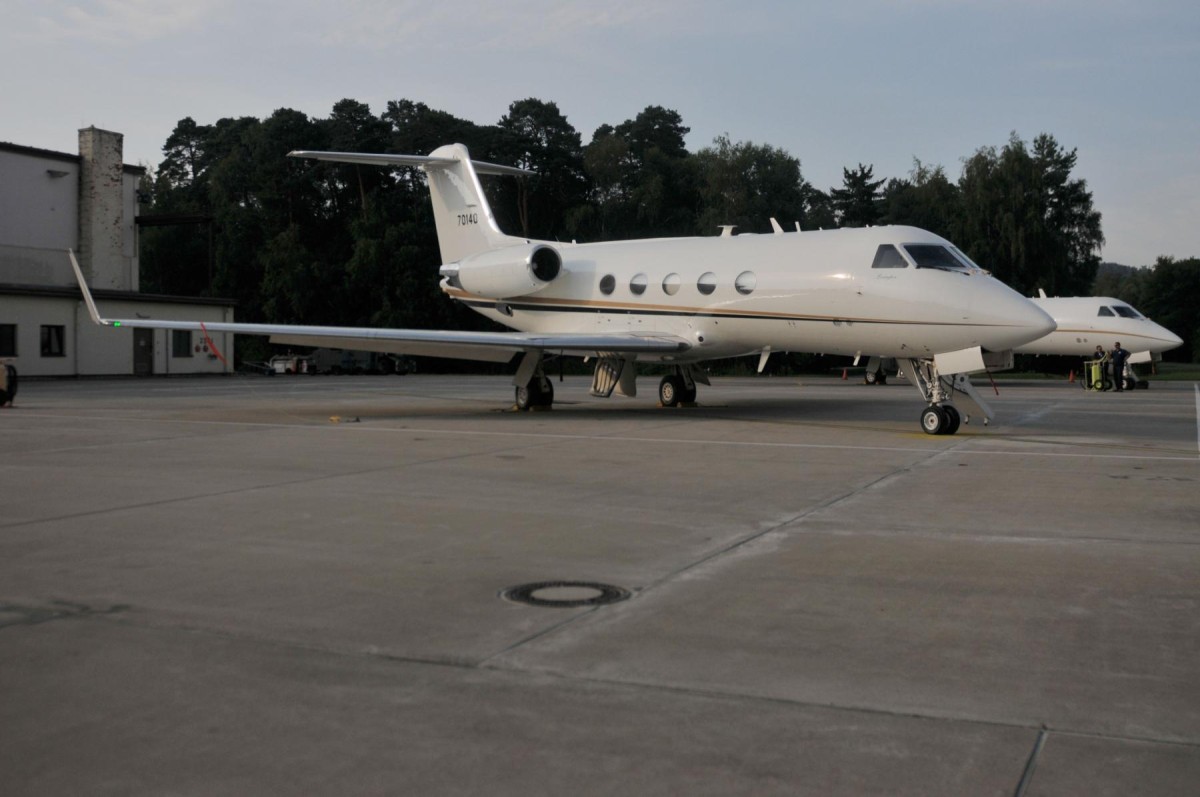 USAPAT-EFD conducts final flight of Army G3 jet | Article | The United ...