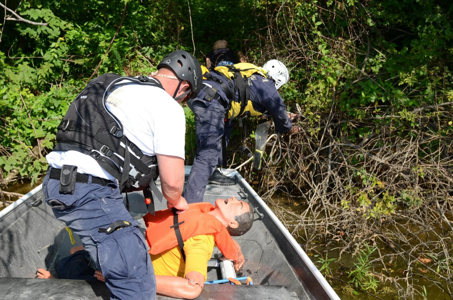 Ohio Task Force 1 conducts lake shore rescue | Article | The United ...