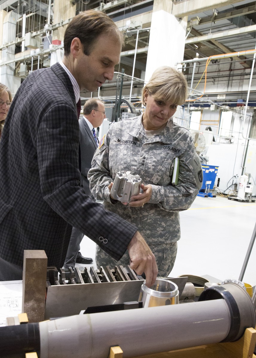 Deputy Commanding General of Army Materiel Command tours Picatinny ...