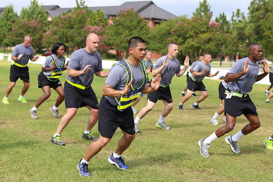 Army doctor: Soldiers should avoid overtraining to prevent injury ...