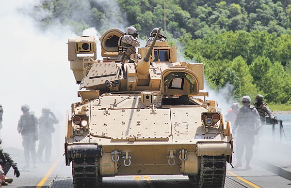 4th MEB leads gap crossing exercise | Article | The United States Army