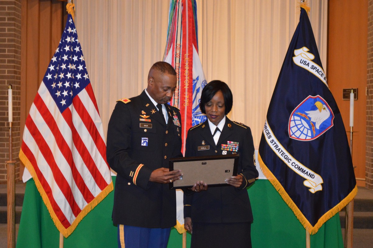 SMDC senior chaplain's assistant retires | Article | The United States Army