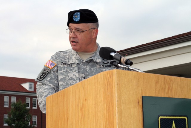 Col. (P) Jason Walrath takes the reins of the 100th Training Division ...