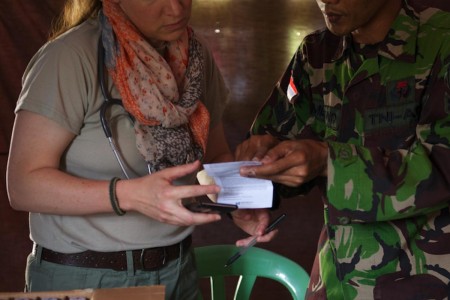 US, Indonesian medical personnel assist over 350 during community event ...