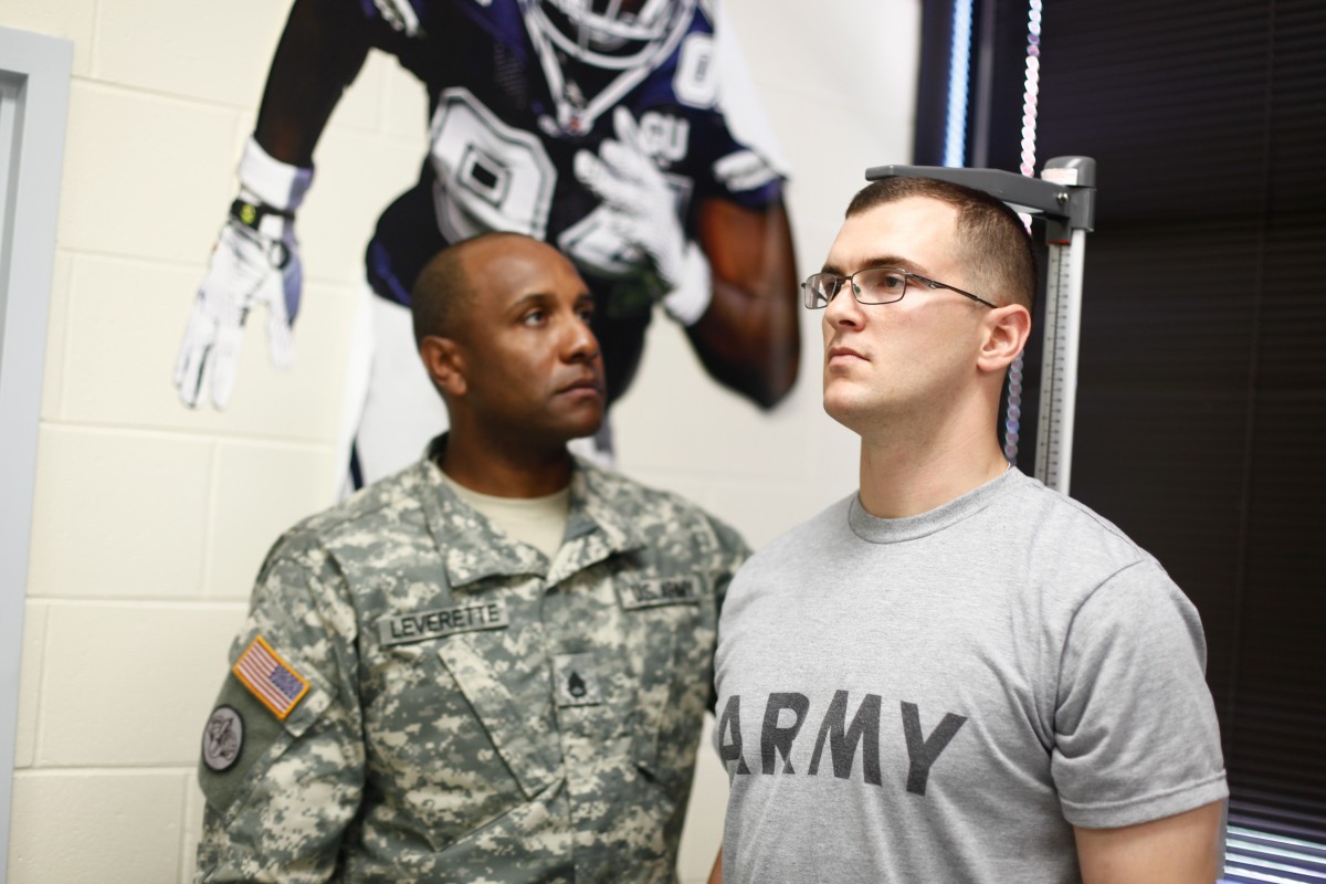 Slideshow: 2014 DA Best Warrior Competition - Staff Sgt. Jesse K ...