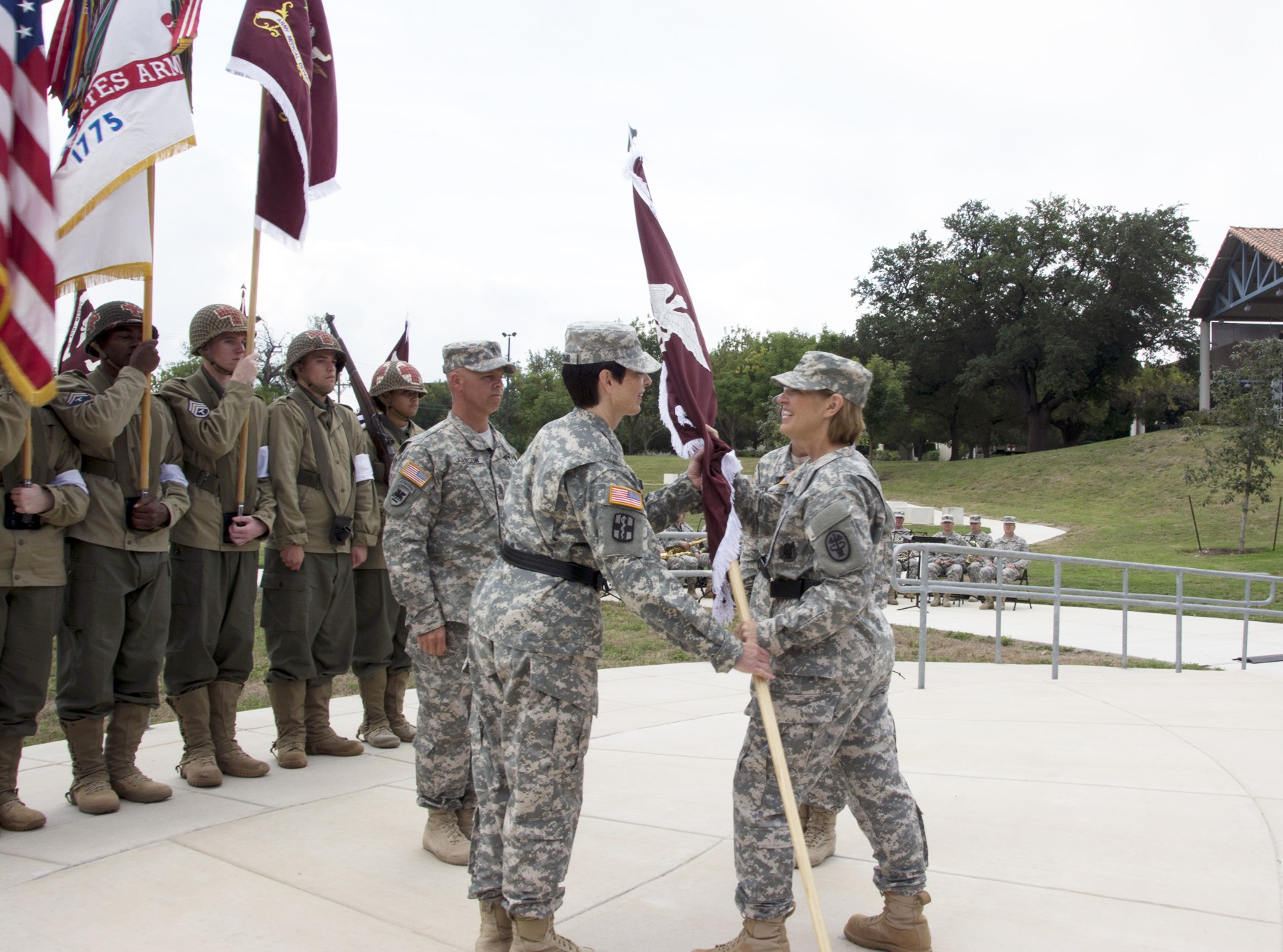 BG Holcomb assumes command of SRMC | Article | The United States Army