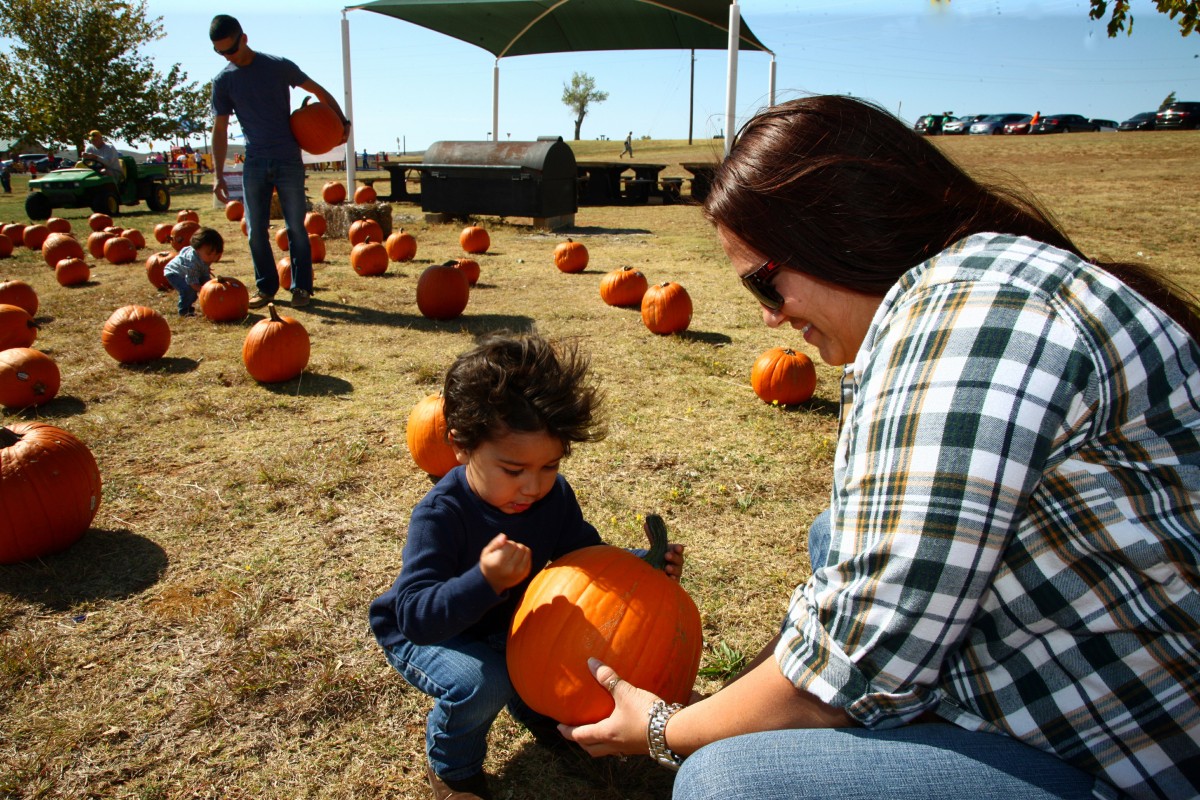 Fall Festival draws 2,000 to Fort Sill | Article | The United States Army