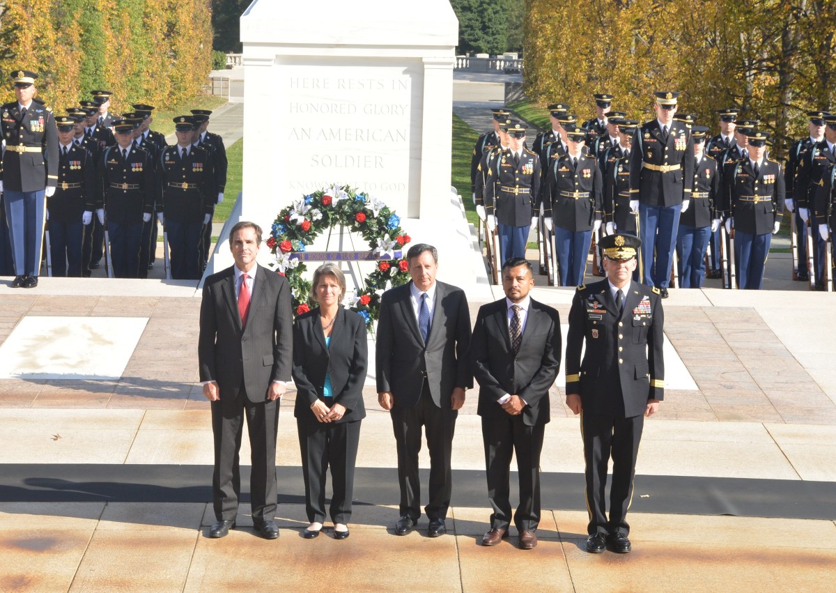 5 civilians honored by Army Chief of Staff | Article | The United ...