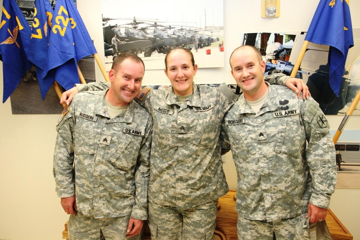 Soldiers reunite at Great Place after 10 years of separation | Article ...