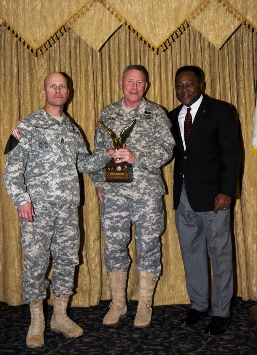 First Team recognized by AUSA | Article | The United States Army