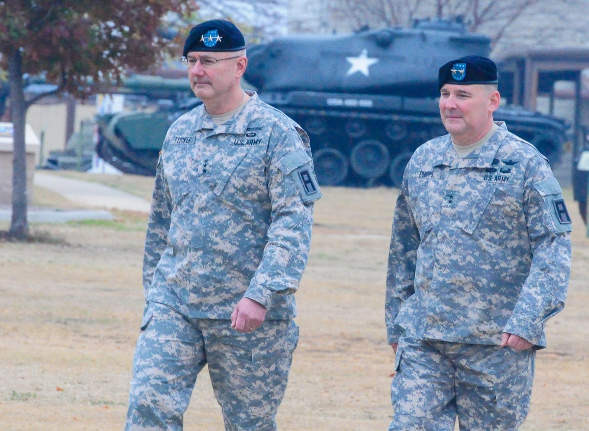 Division West conducts relinquishment of command ceremony | Article ...