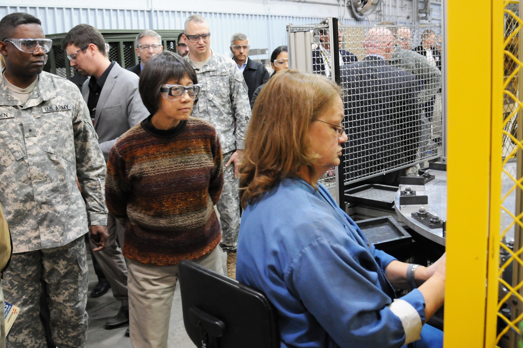 Army Senior Leader Visit Highlights Iowa Ammo Plant S Capabilities