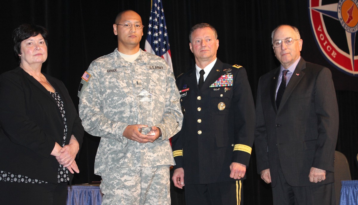 10th CAB pilot wins AAAA AMSO Award | Article | The United States Army