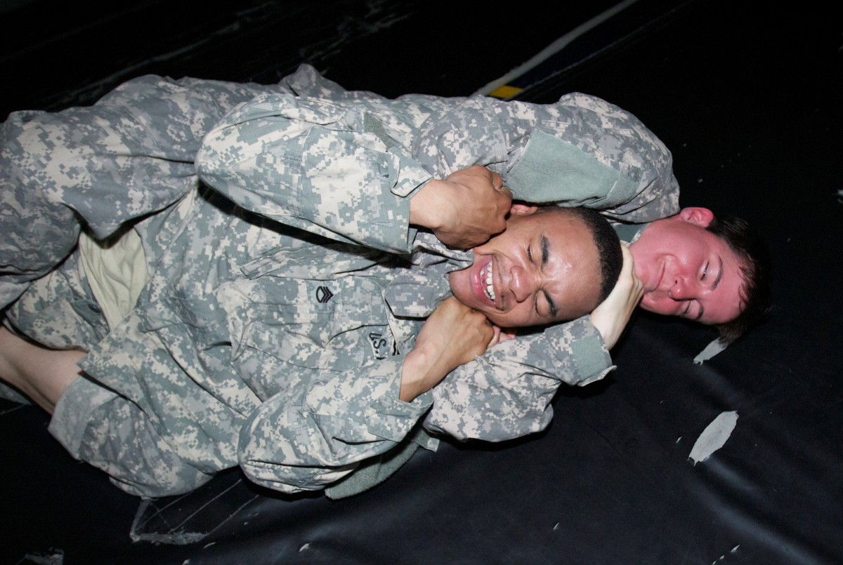 'Devil' Soldiers earn combatives Level II certifications in Kuwait ...