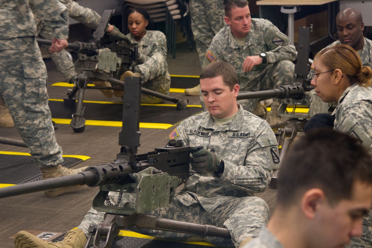 43rd SB master gunner trains Soldiers | Article | The United States Army