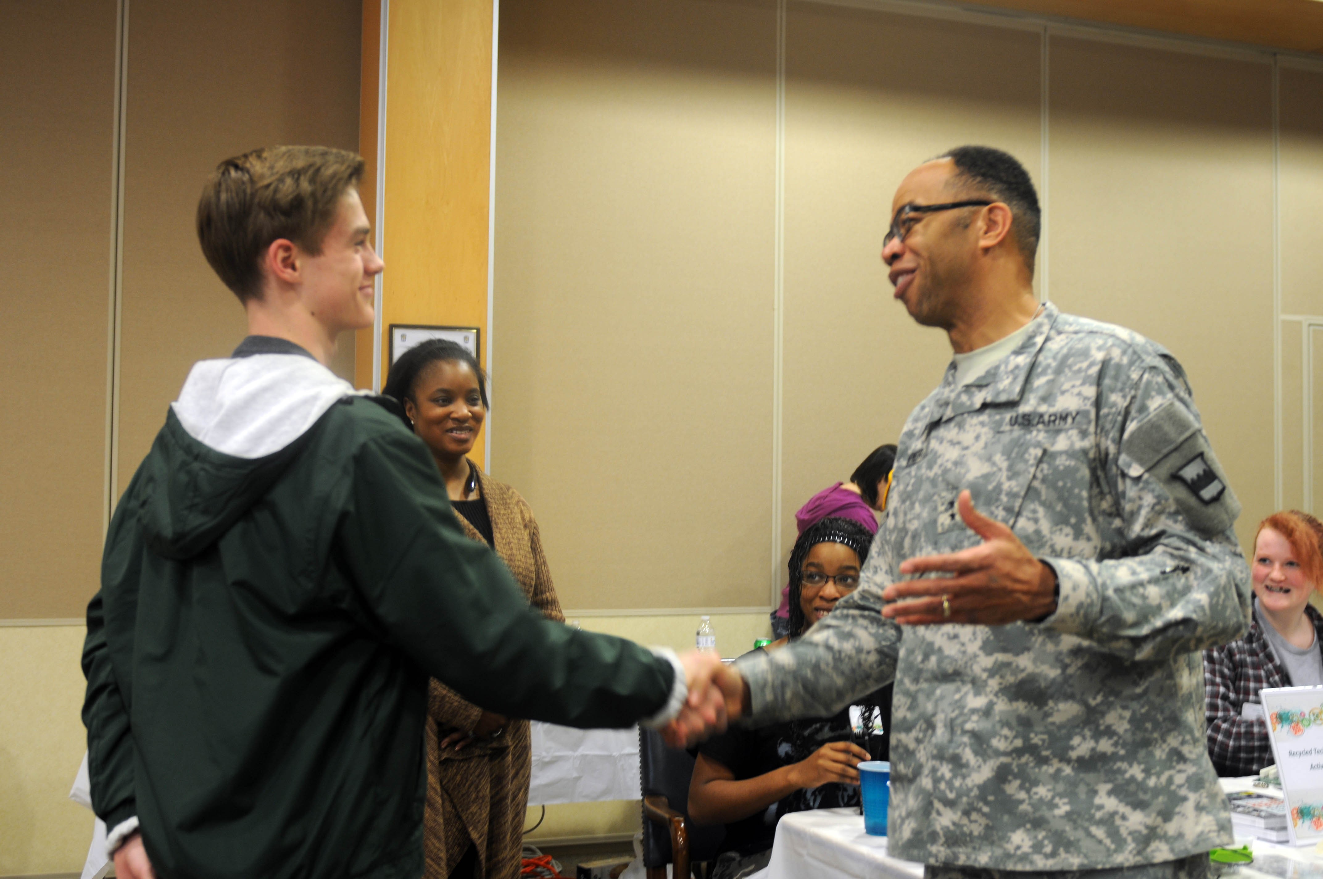 80th Training Command Family Readiness Programs co hosts Military Maker ...