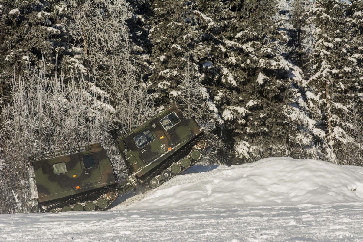 Alaska paratroopers master winter operations at SUSV driver's training ...