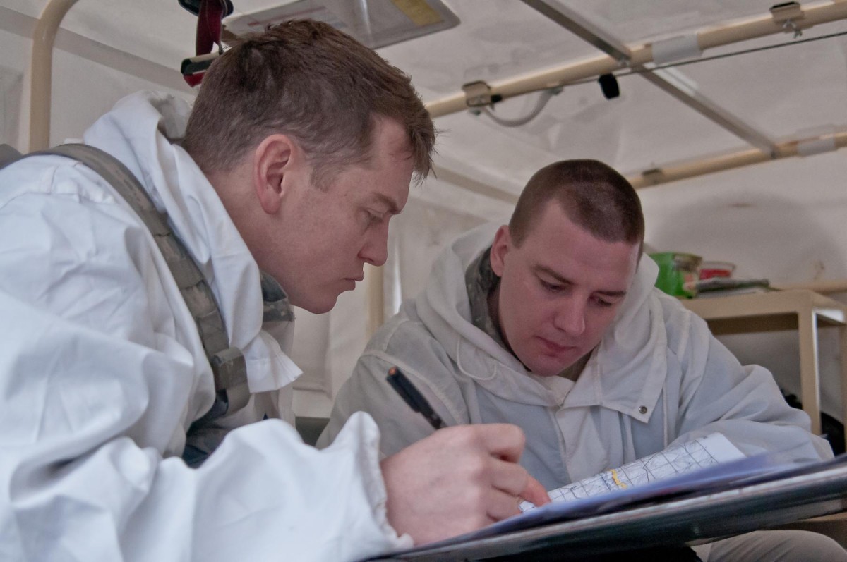 North Wind 2015 features first-ever joint airborne jump | Article | The ...