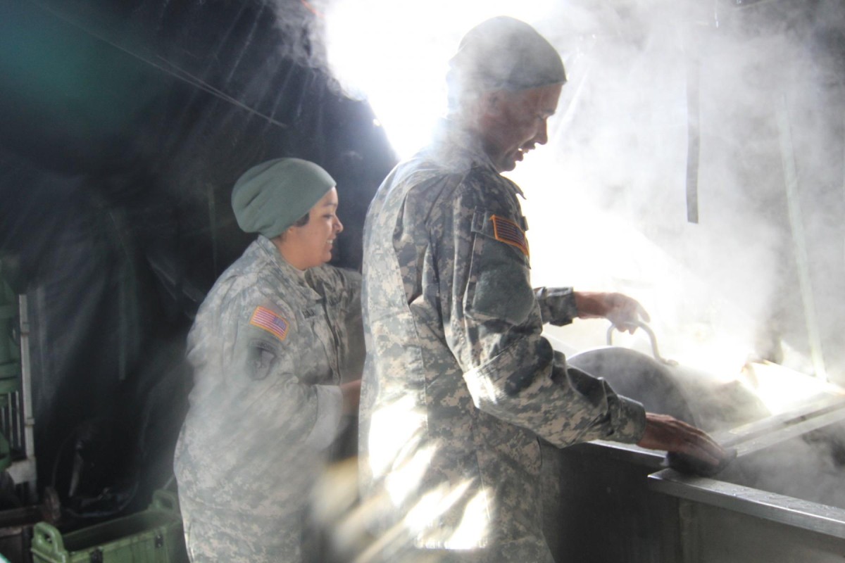 Cooks support the fight | Article | The United States Army