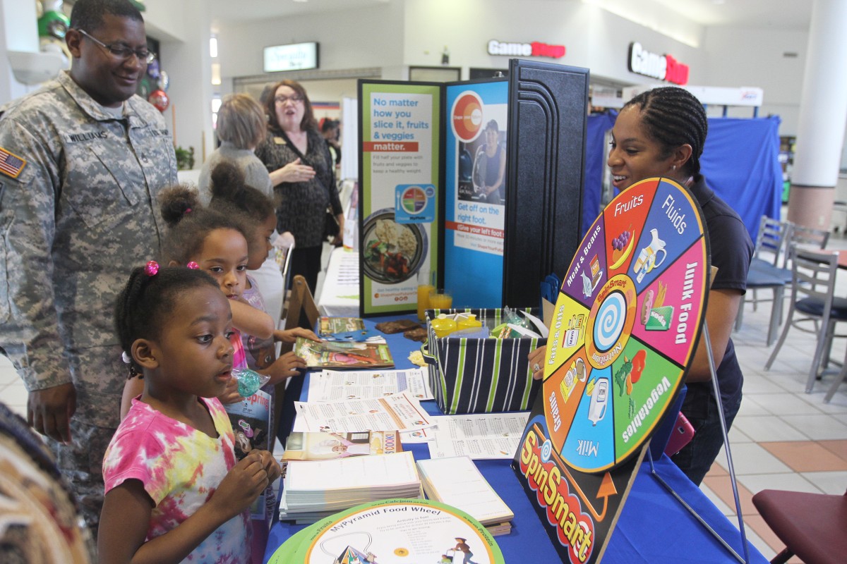 FMWR raises nutrition health awareneess | Article | The United States Army