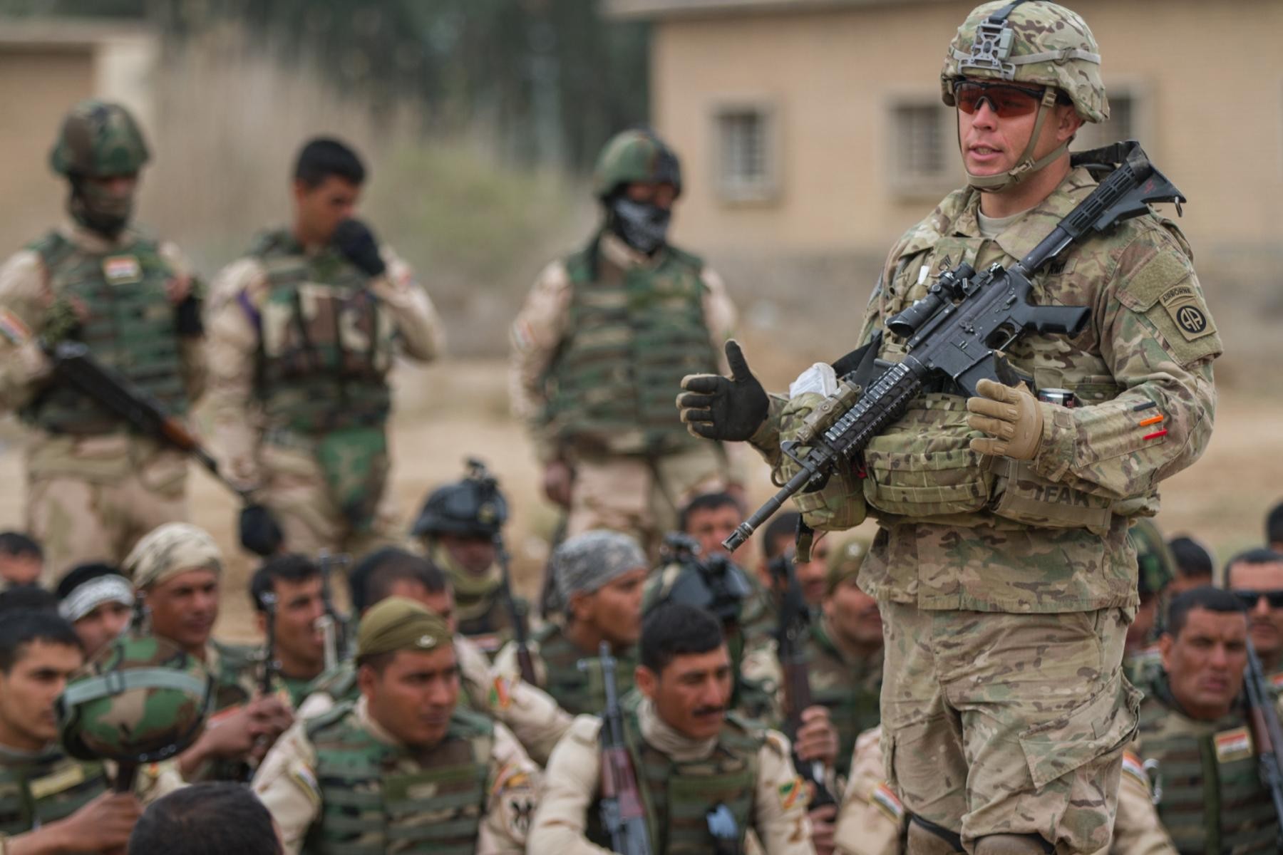Iraqi soldiers receive class from 82nd Abn. | Article | The United ...