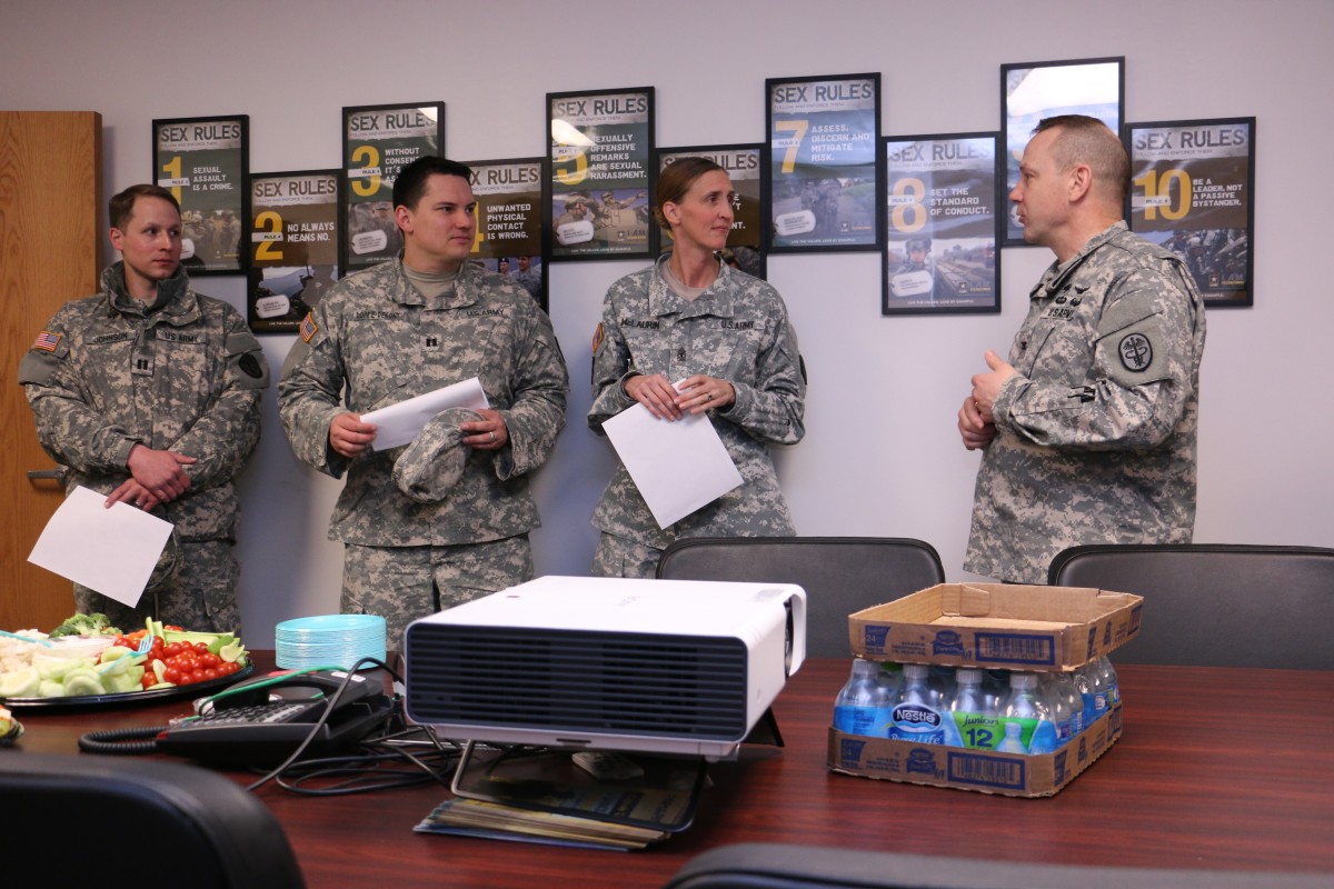 Fort Drum MEDDAC Leaders tour SHARP Resource Center | Article | The ...