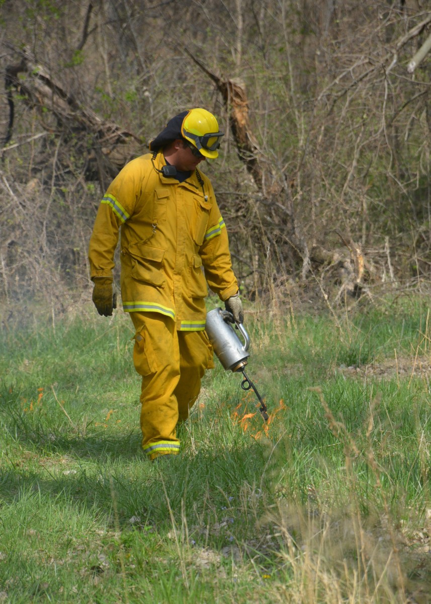 Firefighters conduct prescribed burns at Fort Riley | Article | The ...