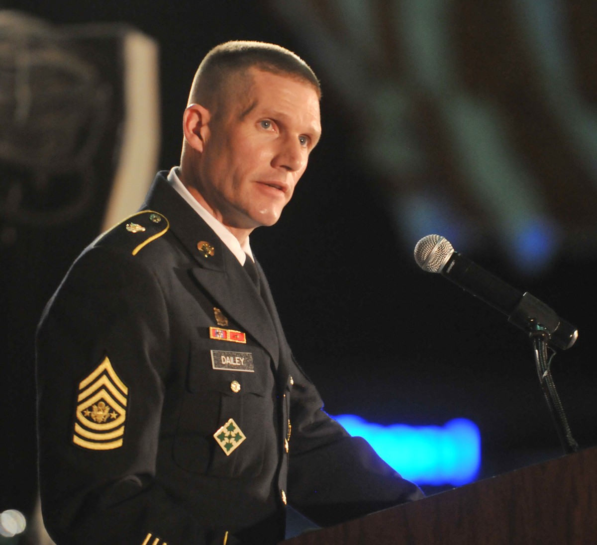 Army's top enlisted leader looks to future | Article | The United ...