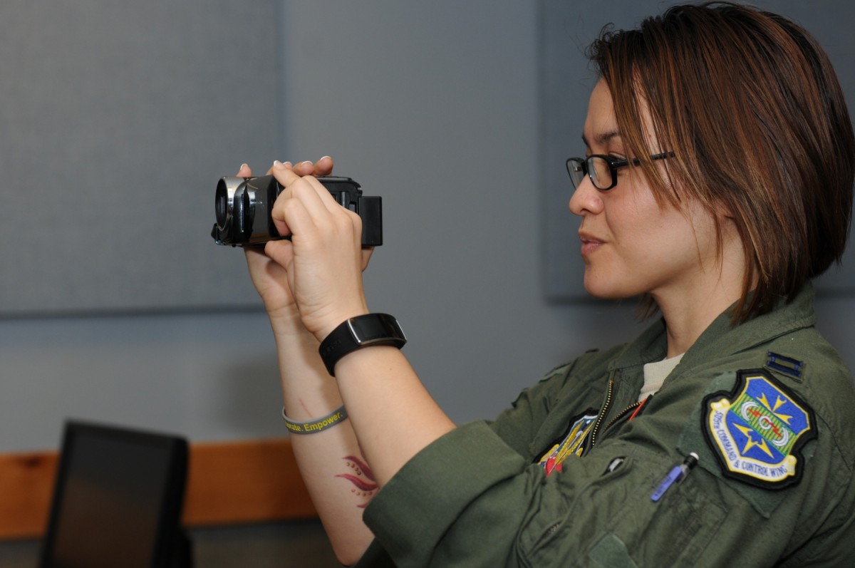 Service members gain therapy through filmmaking | Article | The United ...
