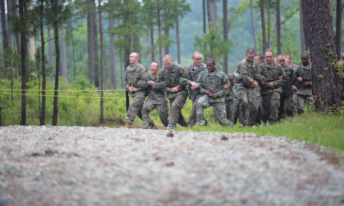 195 Ranger Course students move on to mountain phase; 3 women Soldiers ...