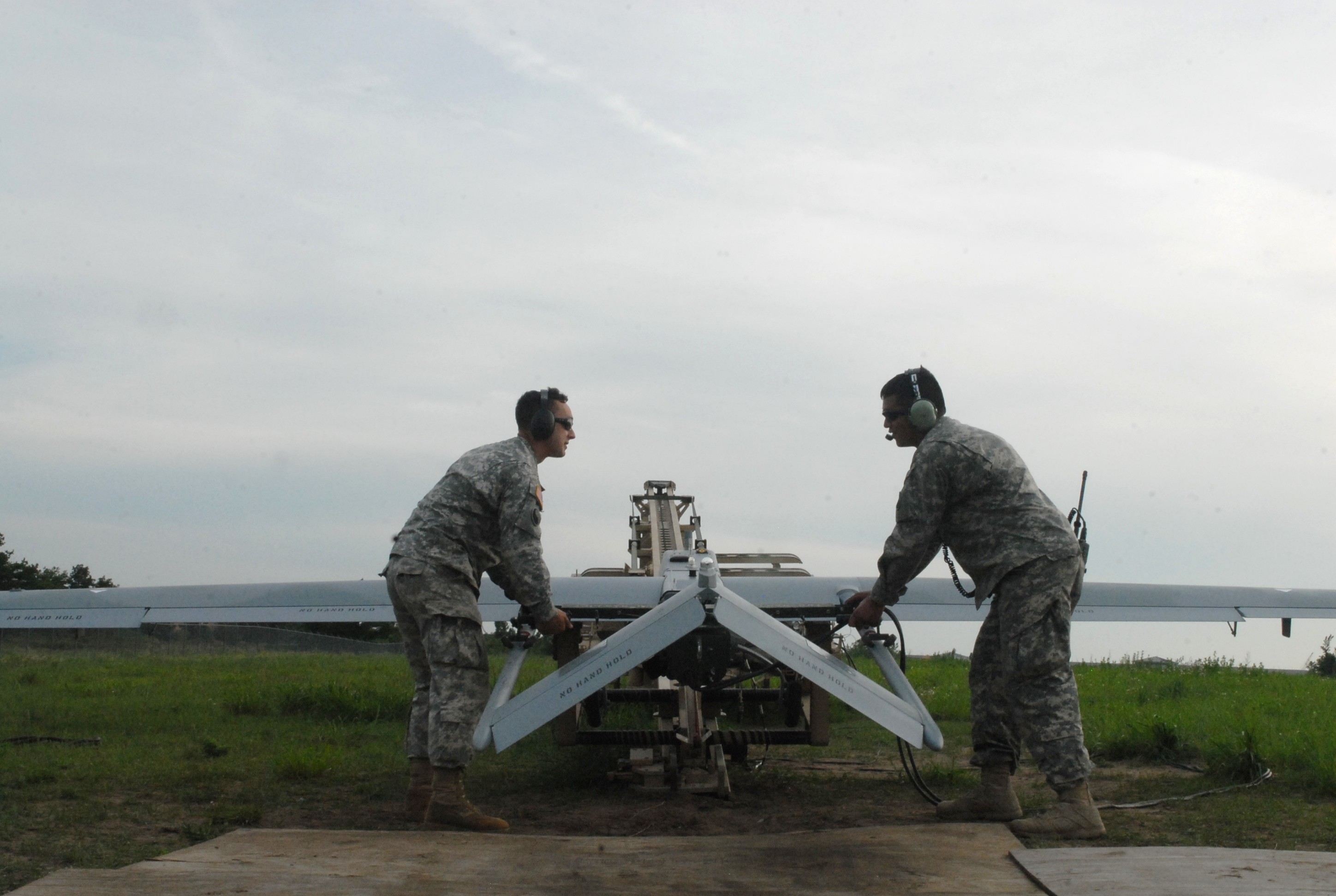 Virginia Army National Guard Soldiers launch Shadow UAV | Article | The ...