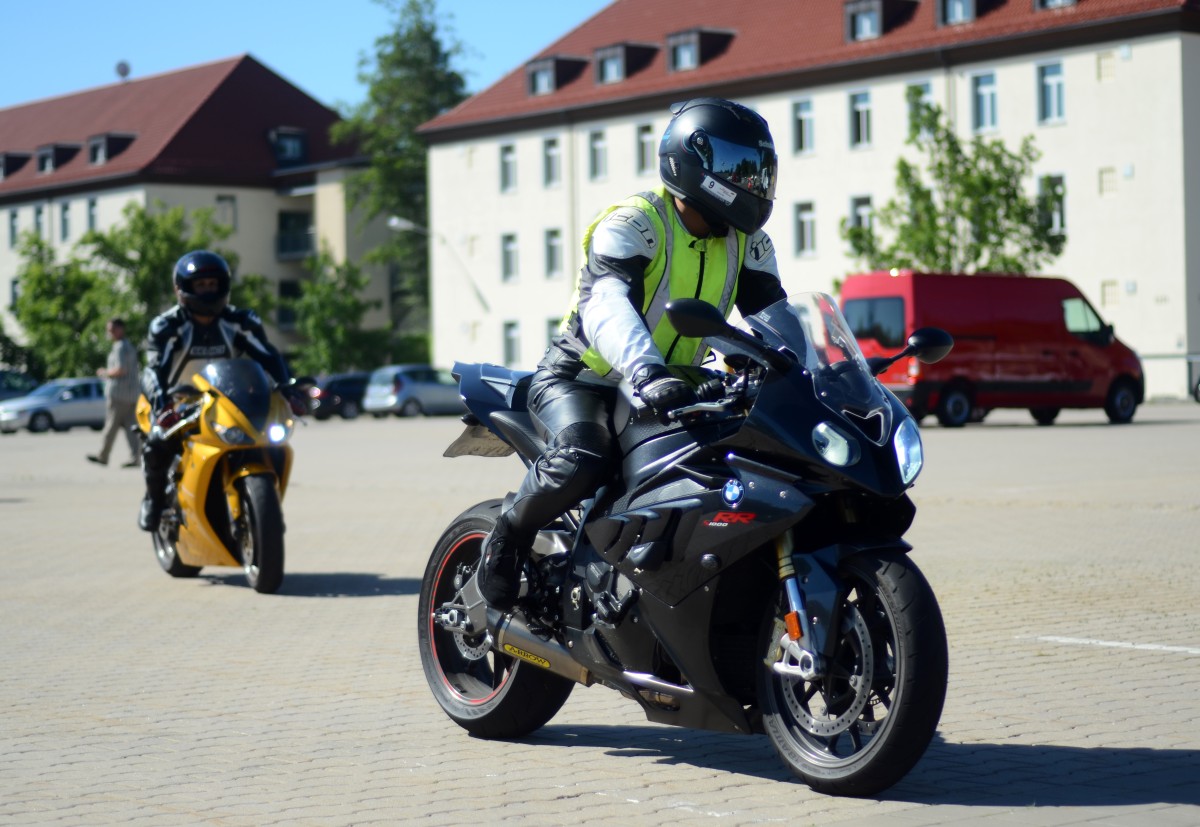 Protecting yourself on a motorcycle: What is required? What is ...