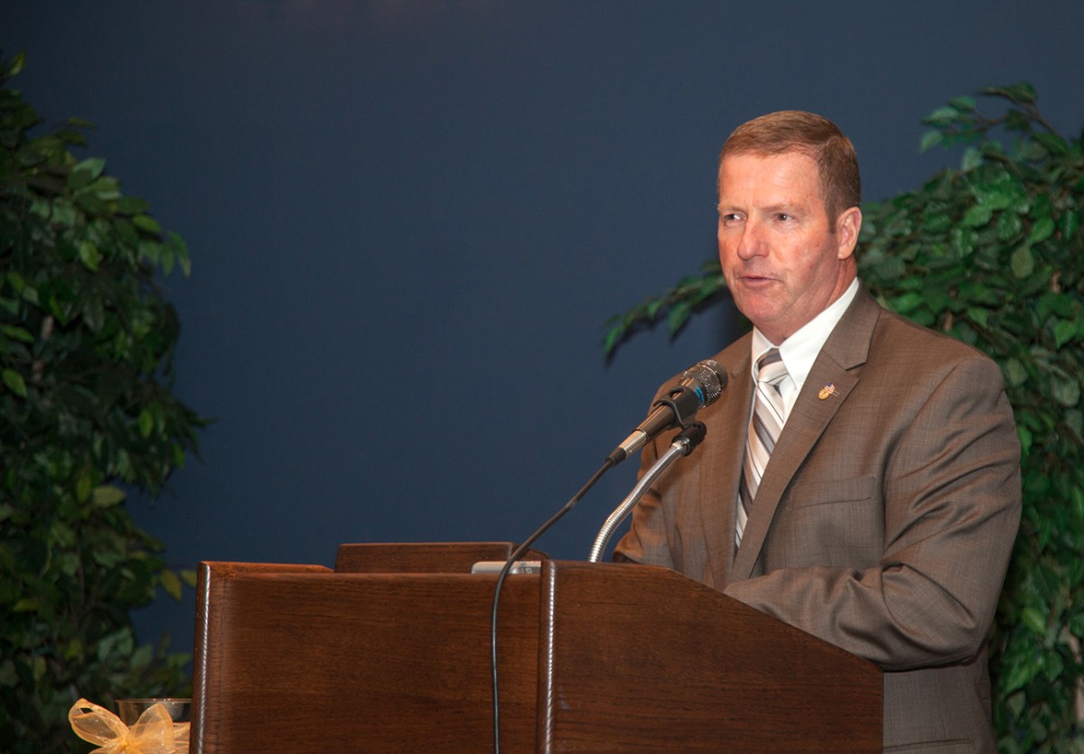 Soldiers, Families, Civilians honored at AUSA Annual Dinner, Army ...