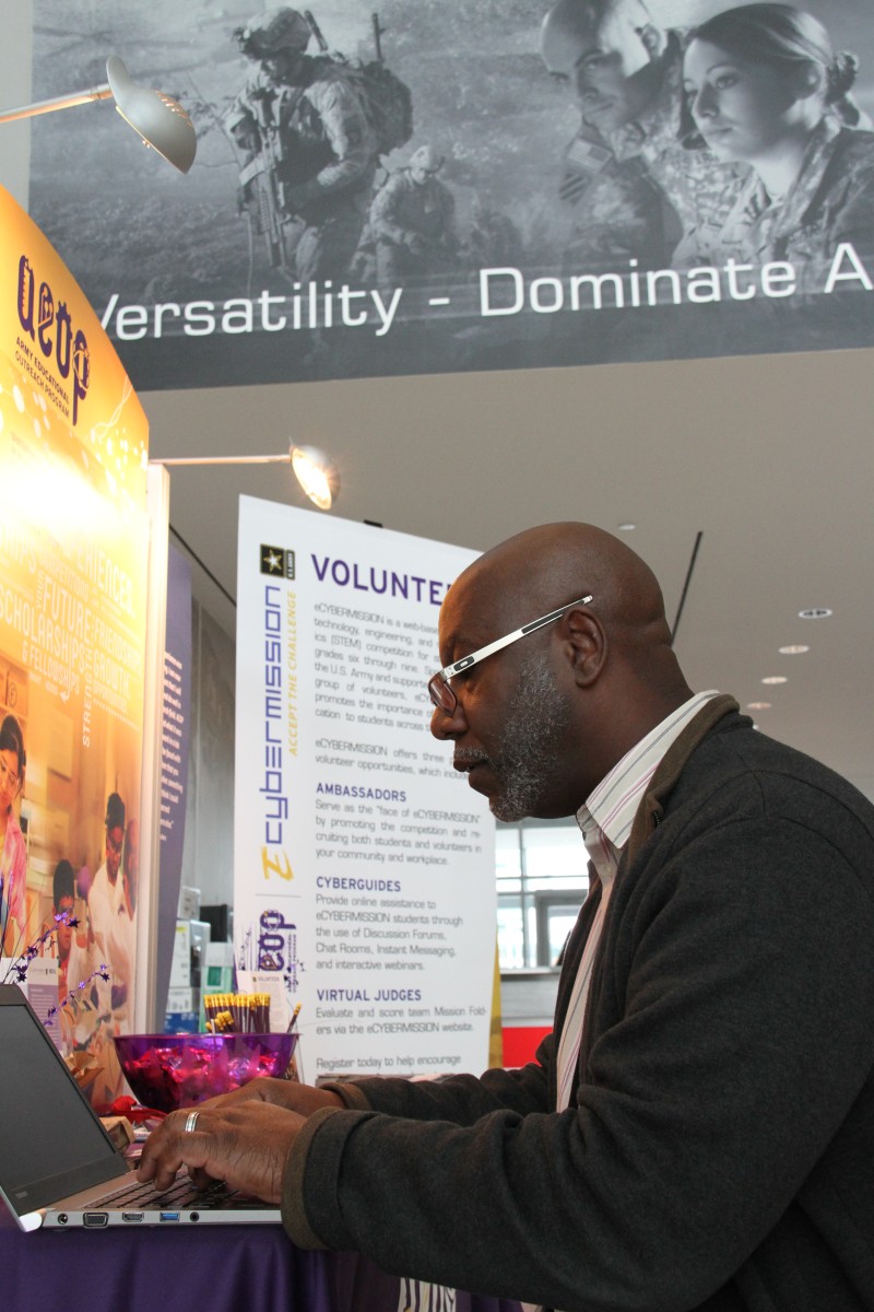 CERDEC recognized for support to Army STEM program | Article | The ...