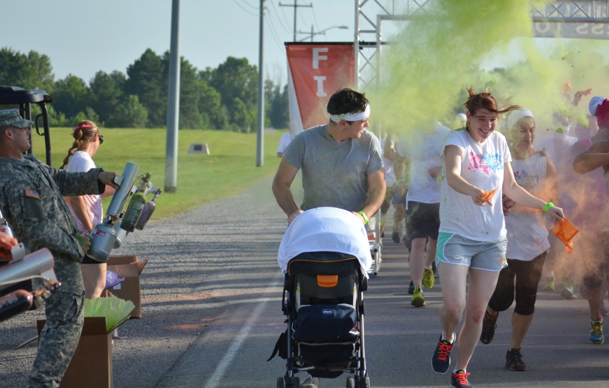 Strike, MWR host colorful fun run | Article | The United States Army