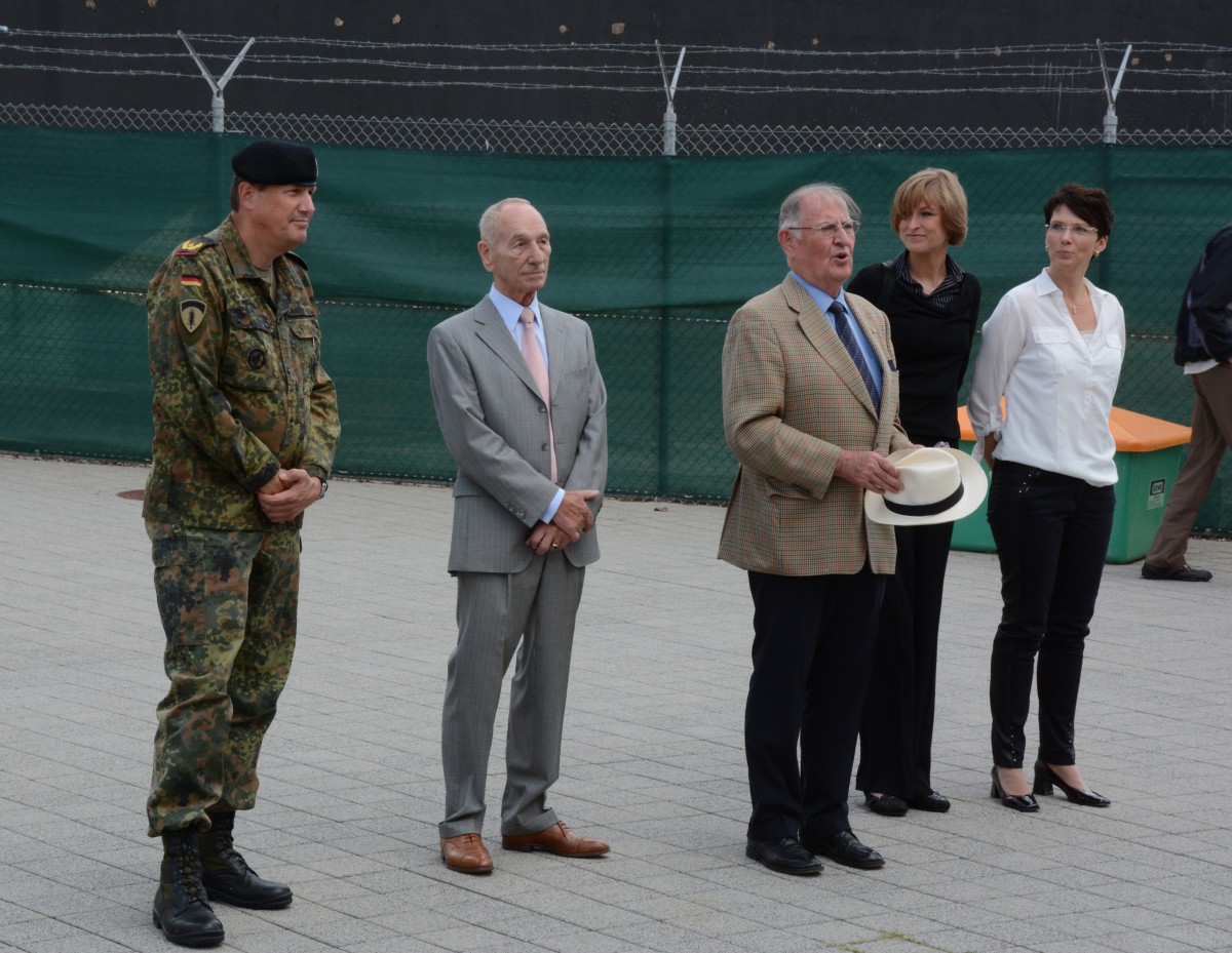 German civic leaders visit Army Europe | Article | The United States Army