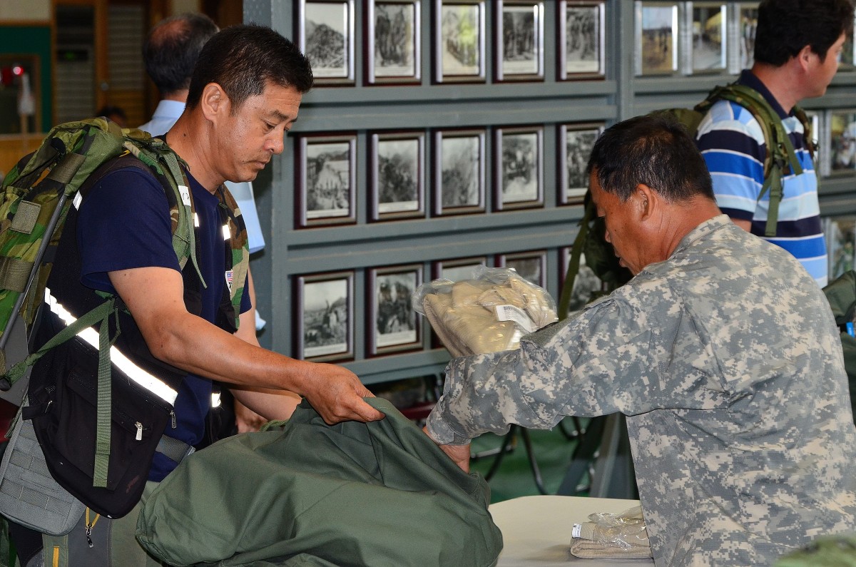 Eighth Army's Secret Weapon: The Korean Service Corps | Article | The ...