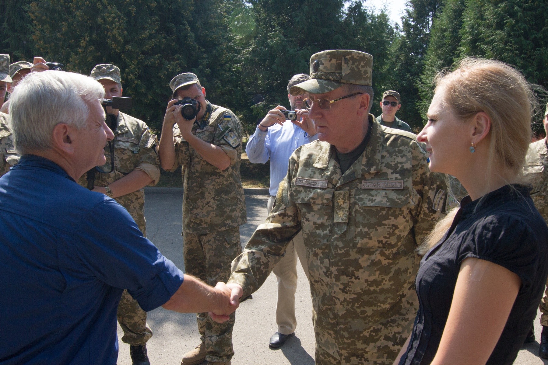 Rhode Island senator visits US paratroopers in Ukraine | Article | The ...