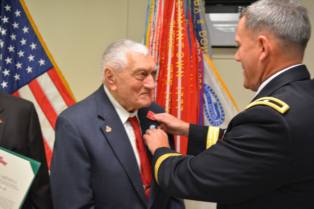94th Division honors two of its WW II veterans with Bronze Star medals ...