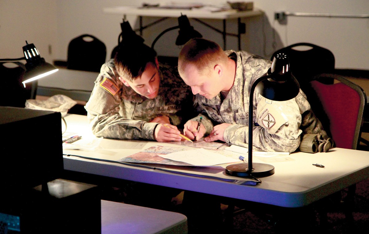 Forward observers deliver precision fires | Article | The United States ... Forward observers deliver precision fires | Article | The United States ...