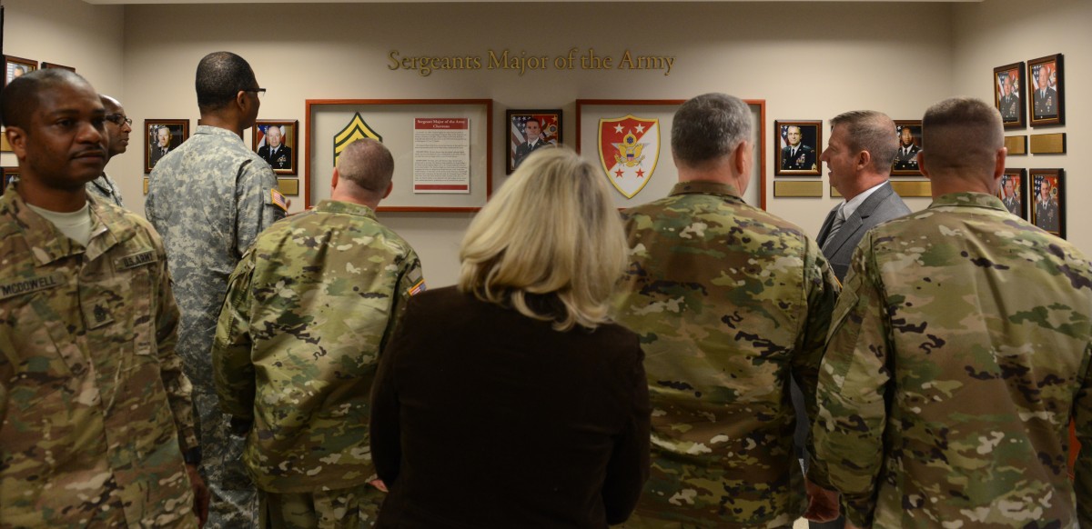 Army dedicates Pentagon corridor to sergeants major of the Army ...