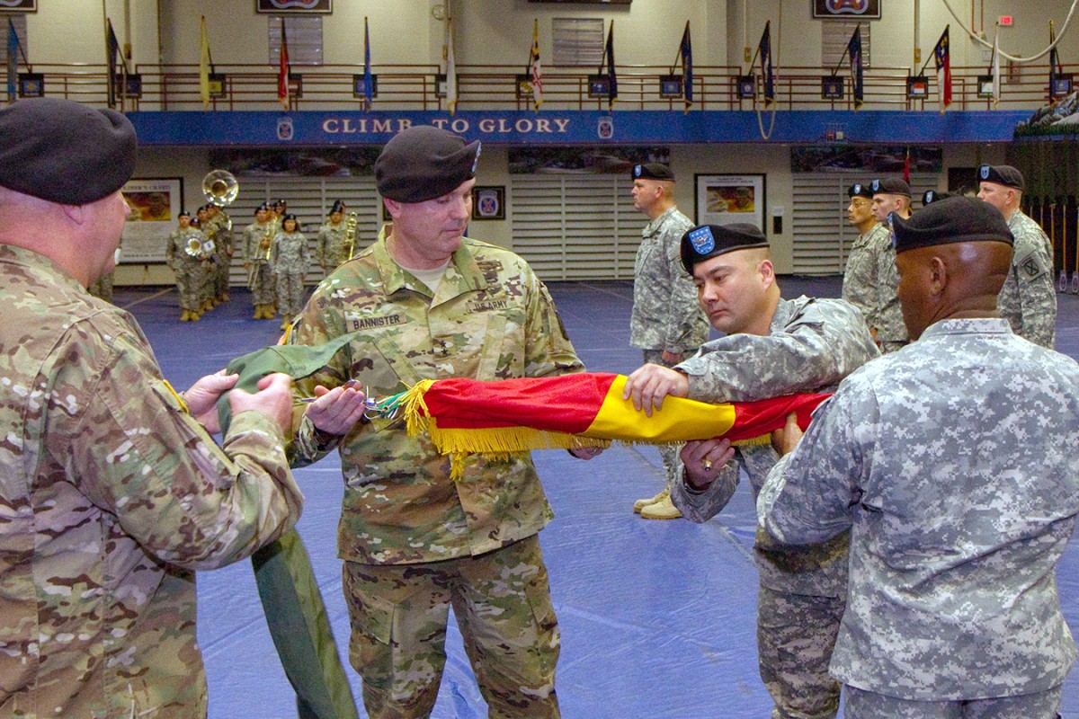 Division Artillery colors fly once more | Article | The United States Army